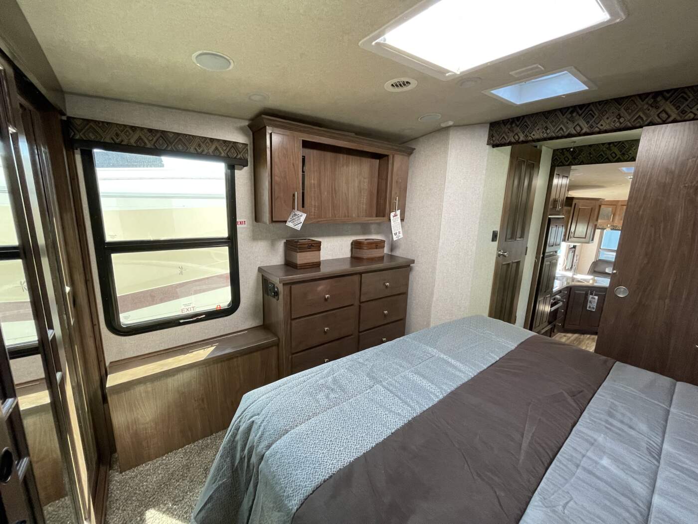 2023 Arctic Fox 29-5T | RV Sales New Mexico