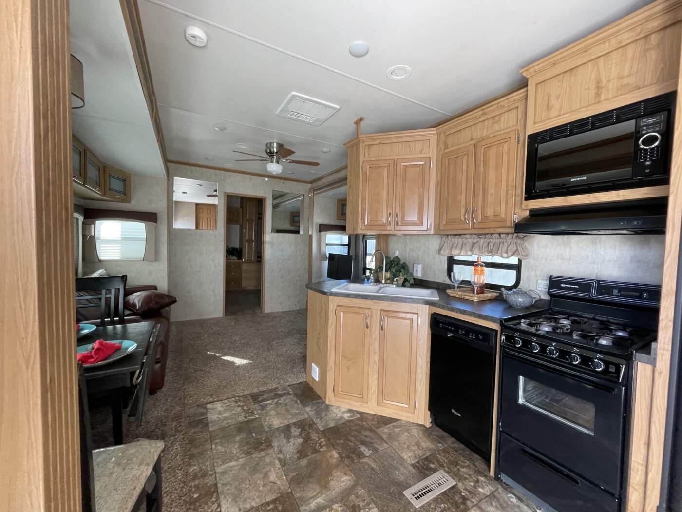 2017 Premier by HL Enterprise | RV Sales New Mexico